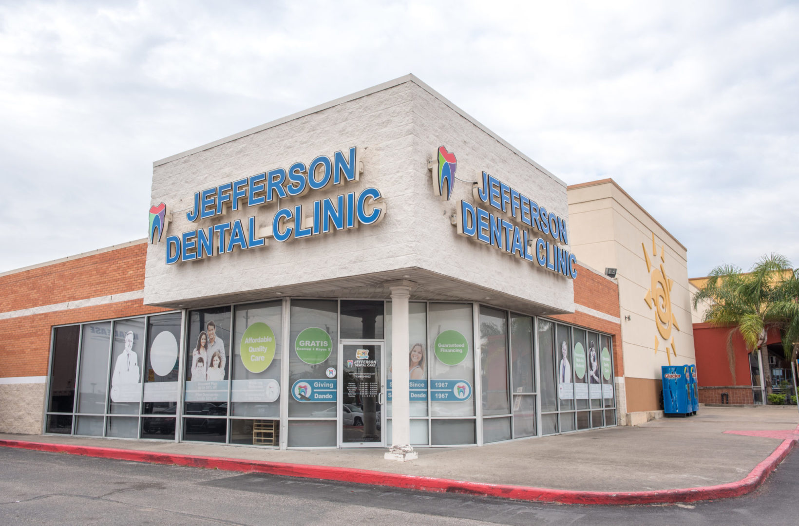 Dentist in Spencer Place, South Houston, TX corner of Spencer Hwy ...